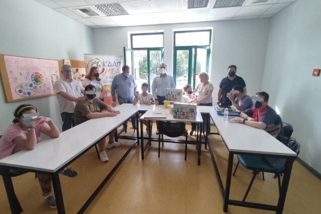 Κιτ ρομποτικής από το Δήμο Καλαμάτας σε σχολεία και το ΚΔΑΠμΕΑ - BEST ...
