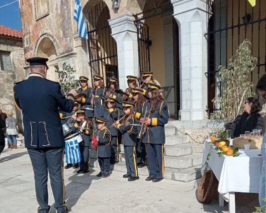 "Κυριακή στο χωριό ξανά": Παραδοσιακά εδέσματα, χοροί, τραγούδια και ...
