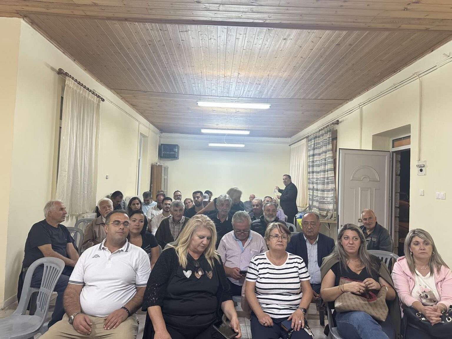Κώστας Τζιούμης: «Είμαστε δίπλα στους αγρότες και τους κτηνοτρόφους ...