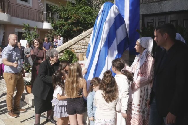 Νέα Φιγαλεία: Τα αποκαλυπτήρια της προτομής της ηρωϊδας του 1821 ...