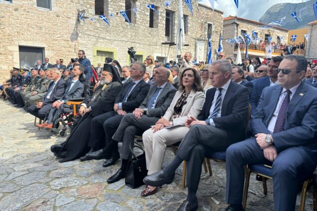 Ο Περιφερειάρχης Πελοποννήσου Δημήτρης Πτωχός στην Αρεόπολη για την ...