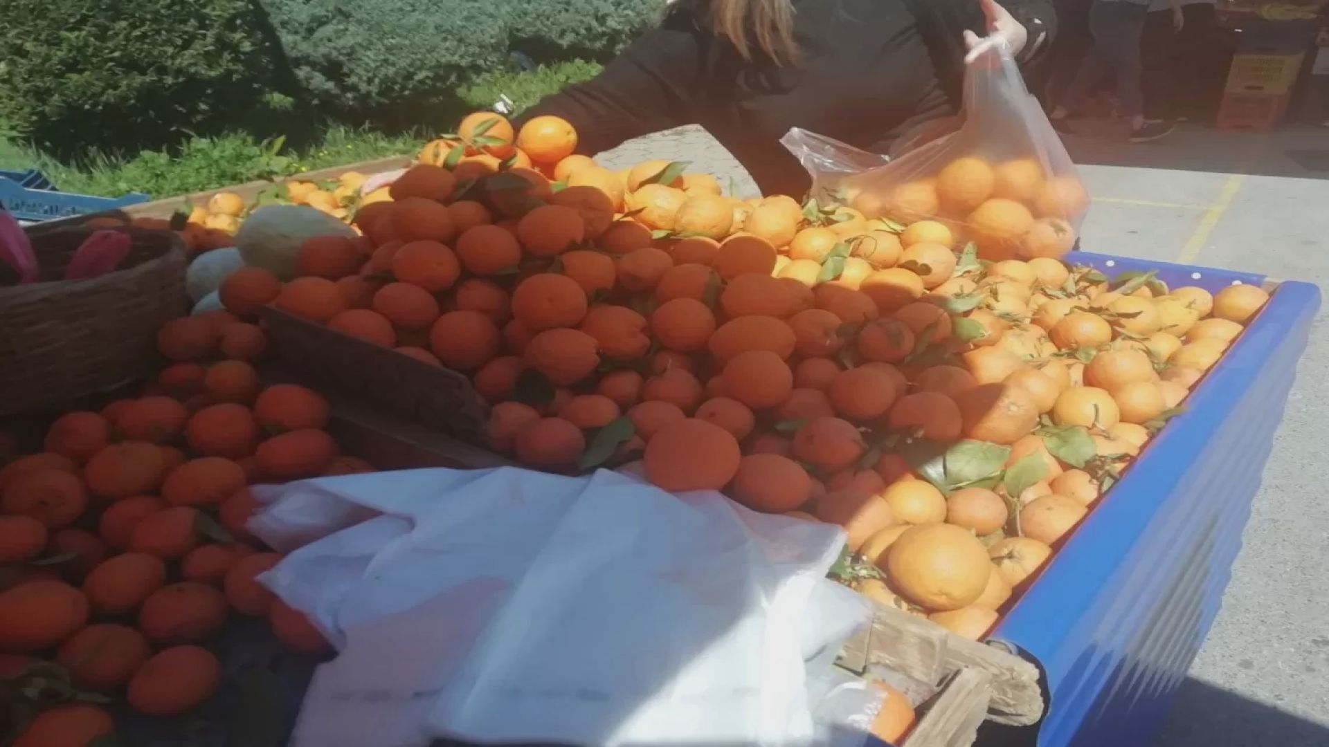 Αλλάζει μέρα η λειτουργία της λαϊκής αγοράς στην πλ. Μαντινείας στην ...