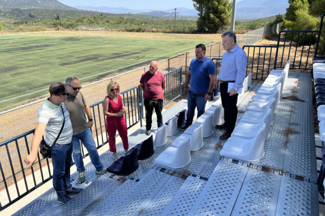Ολοκλήρωση της τοποθέτησης κερκίδων στο γήπεδο Ανδρούσας - BEST TV Καλαμάτα
