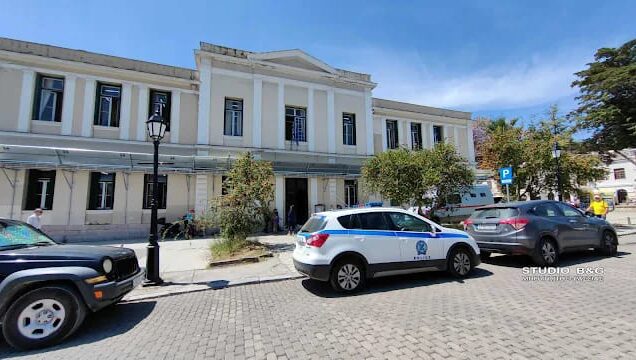 Σε επιμελητή ανηλίκων για δύο χρόνια η επιμέλεια των δύο 17χρονων που ...