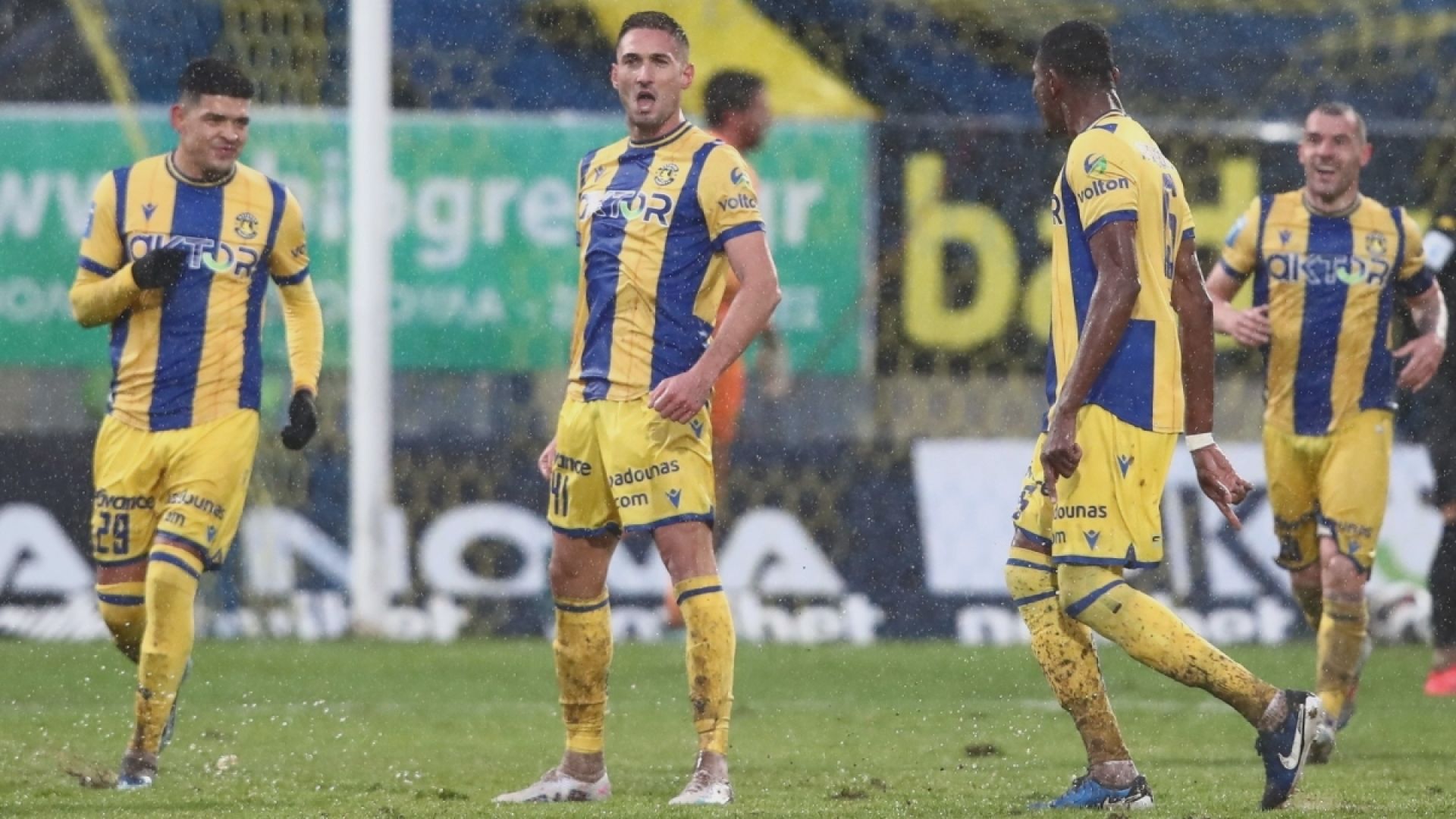 Αστέρας Τρίπολης - Αρης 2-1: Ο Μπαρτόλο χόρευε στη βροχή, ο γηπεδούχος ...