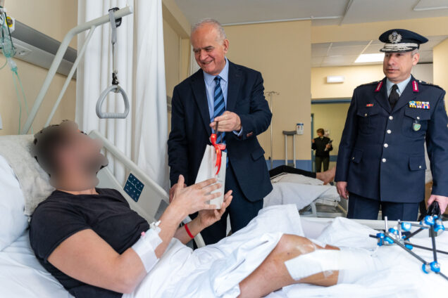 Ο Υφυπουργός Προστασίας του Πολίτη και ο Αρχηγός τηςΕλληνικής ...